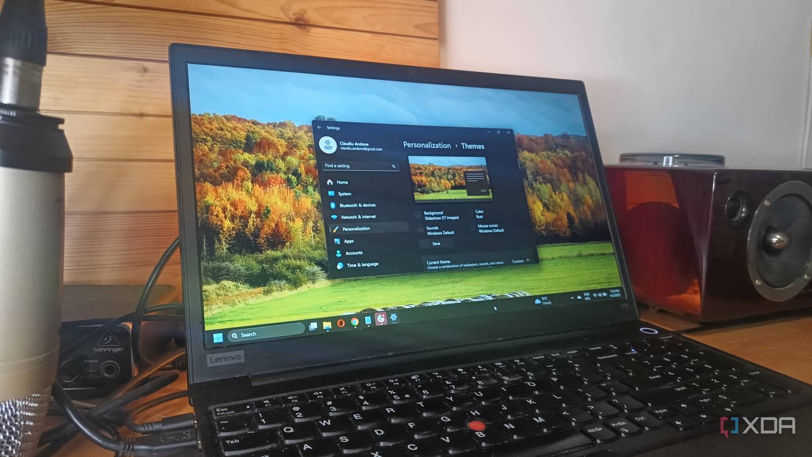 5 nostalgic Windows 11 themes anyone can install