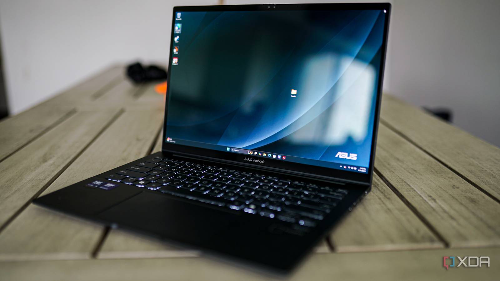 Asus Zenbook 14 (2025) review: Windows' best kept secret