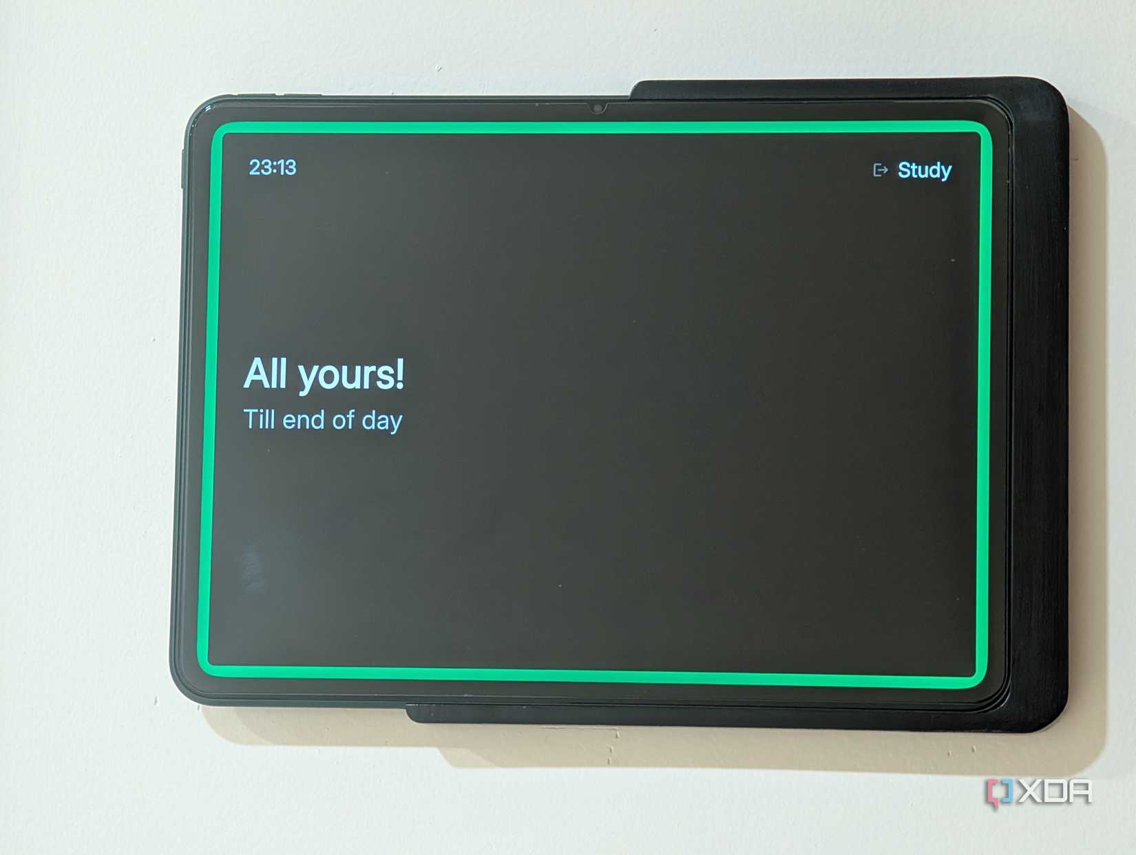 I turned an old tablet into a smart meeting room display with this self ...