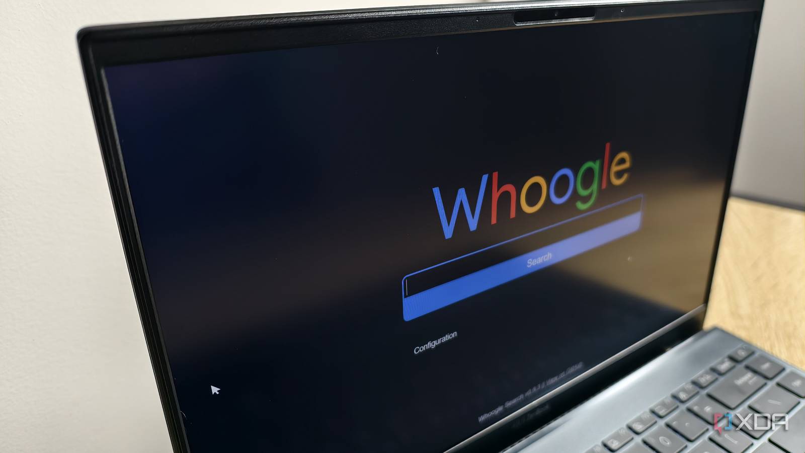 This self-hosted search engine uses Google, but still protects your privacy