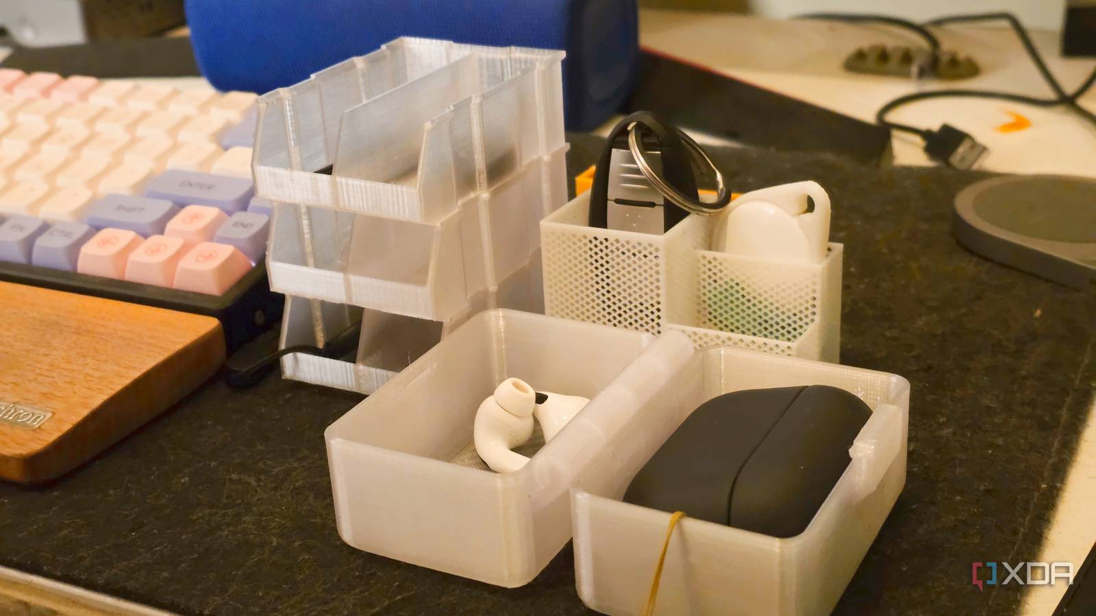 I cleaned up my messy desk by 3D printing this modular desk organizer