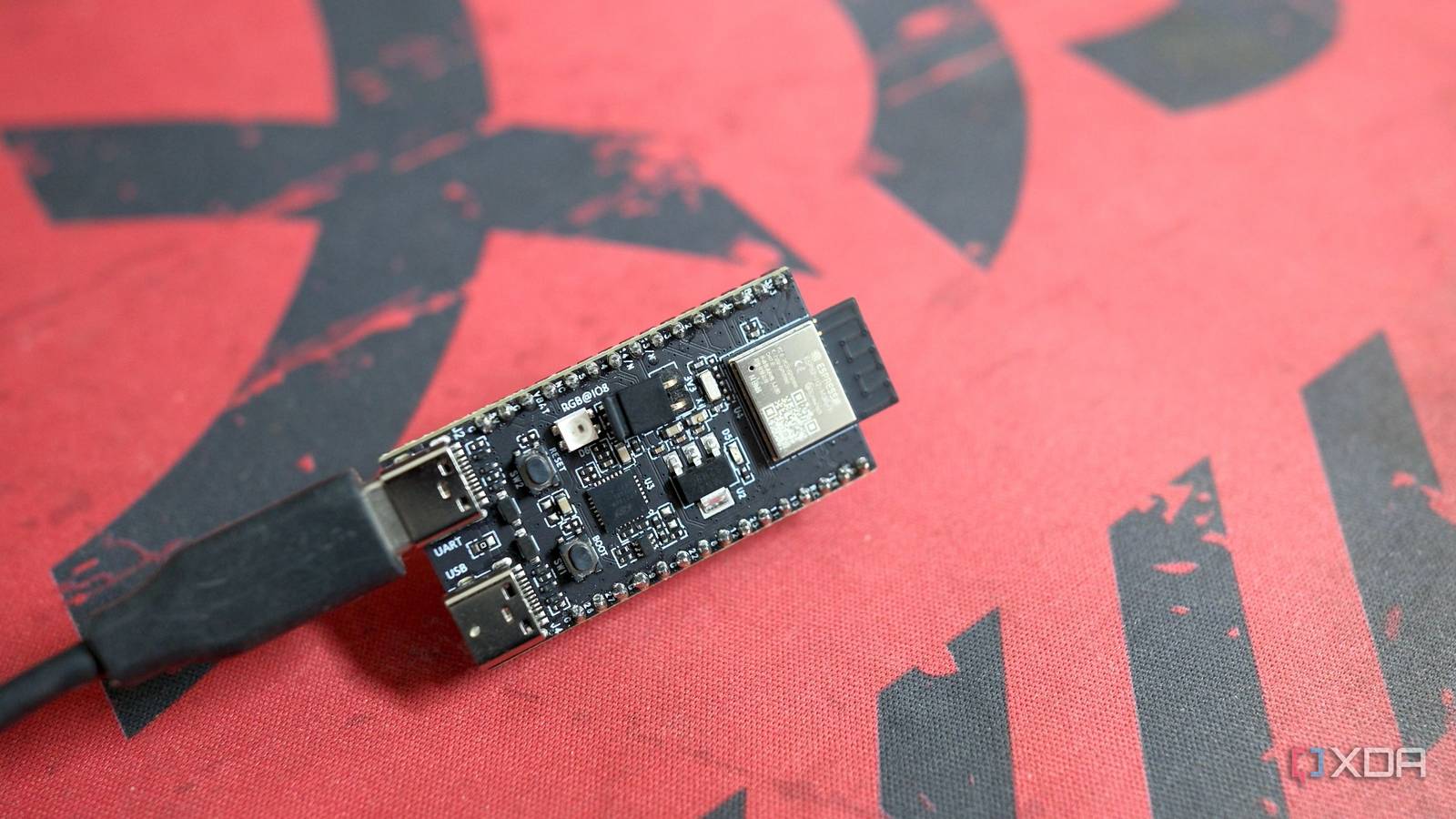 5 Involved ESP32 projects you should try this weekend