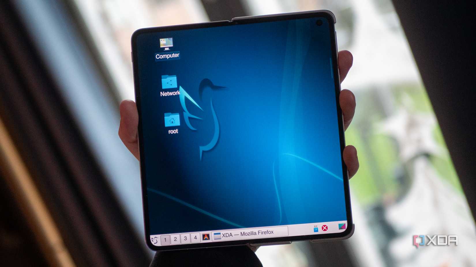 I turned my phone into a Linux desktop with this free app