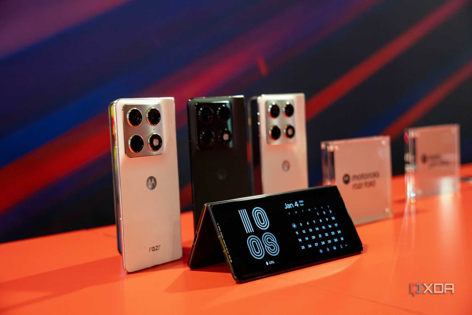 Motorola’s Razr Fold takes aim at Samsung’s Galaxy Z Fold 7