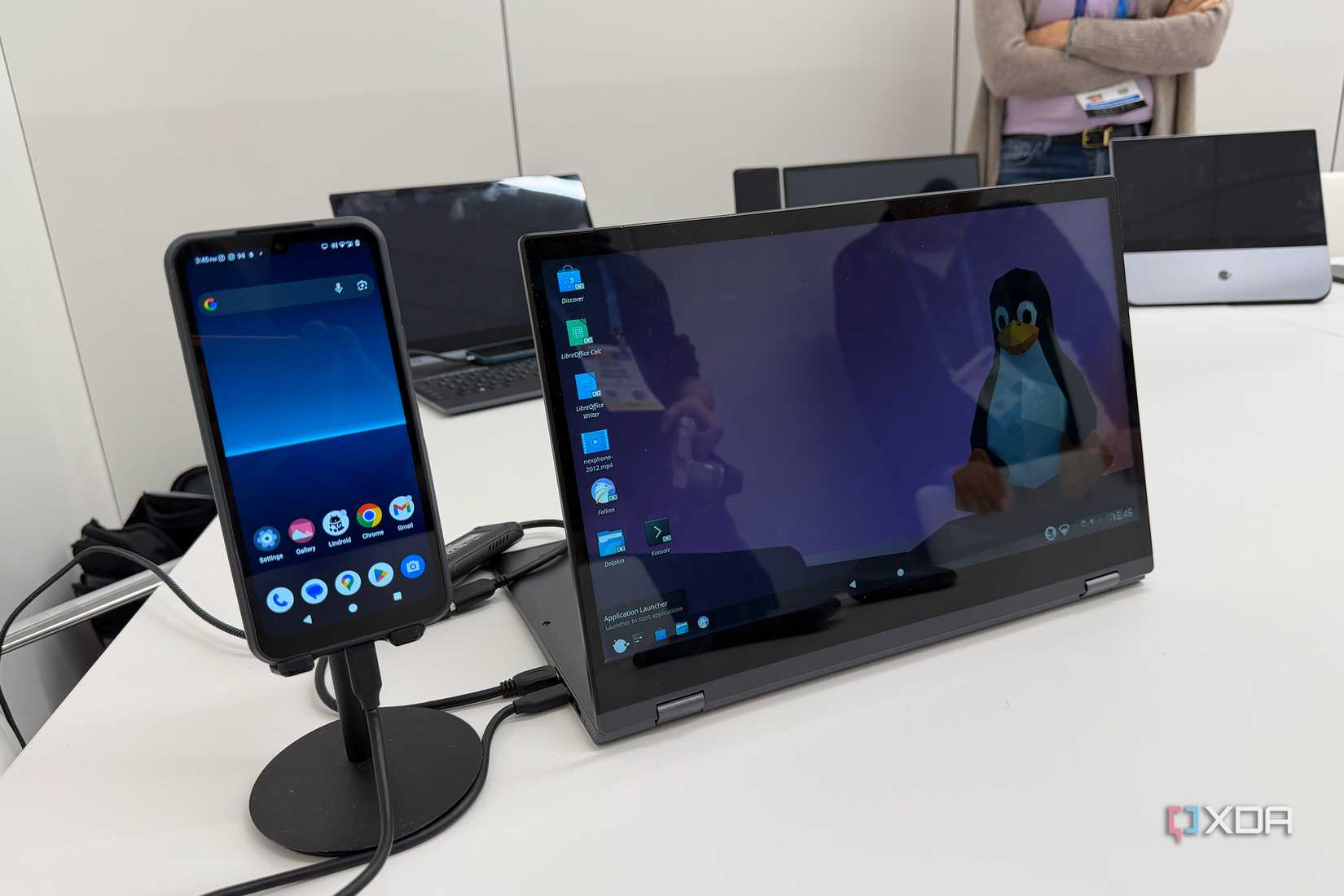 Windows Phone is so back - The NexPhone is a device that dual-boots ...