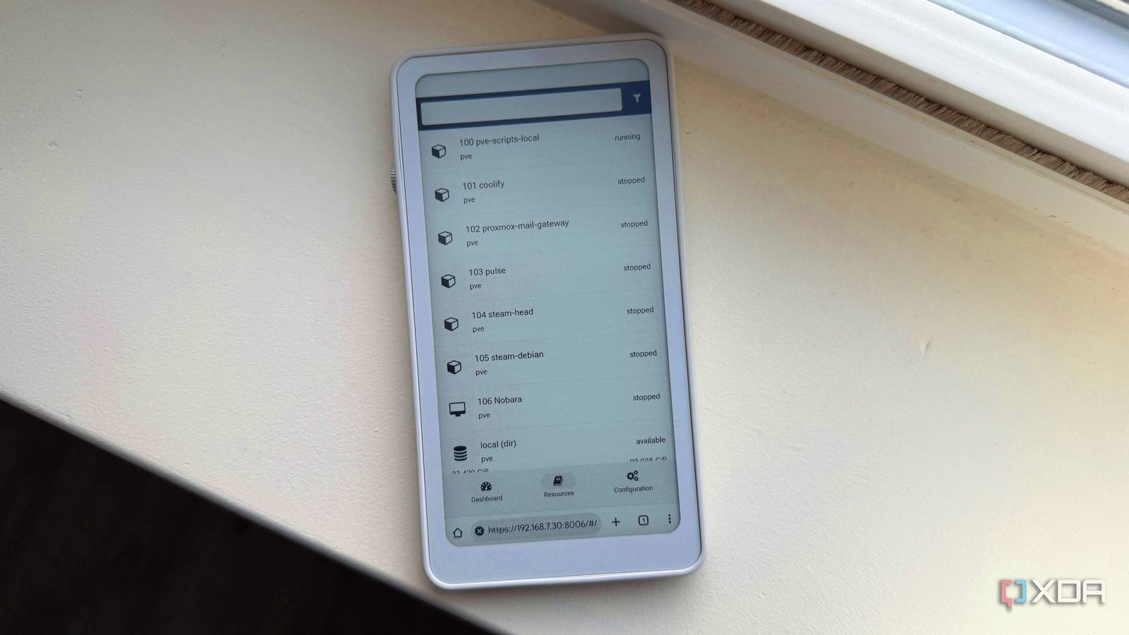 The best display for a home server isn't a monitor, it's an E Ink screen