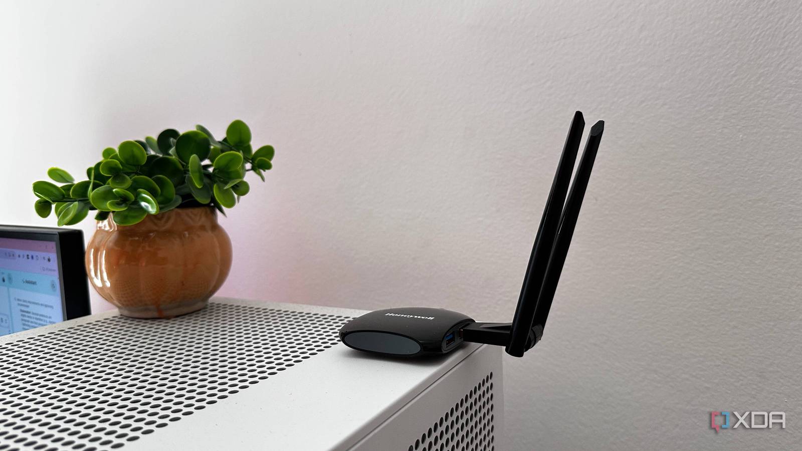 Your Wi-Fi card's antenna placement matters more than its speed rating ...